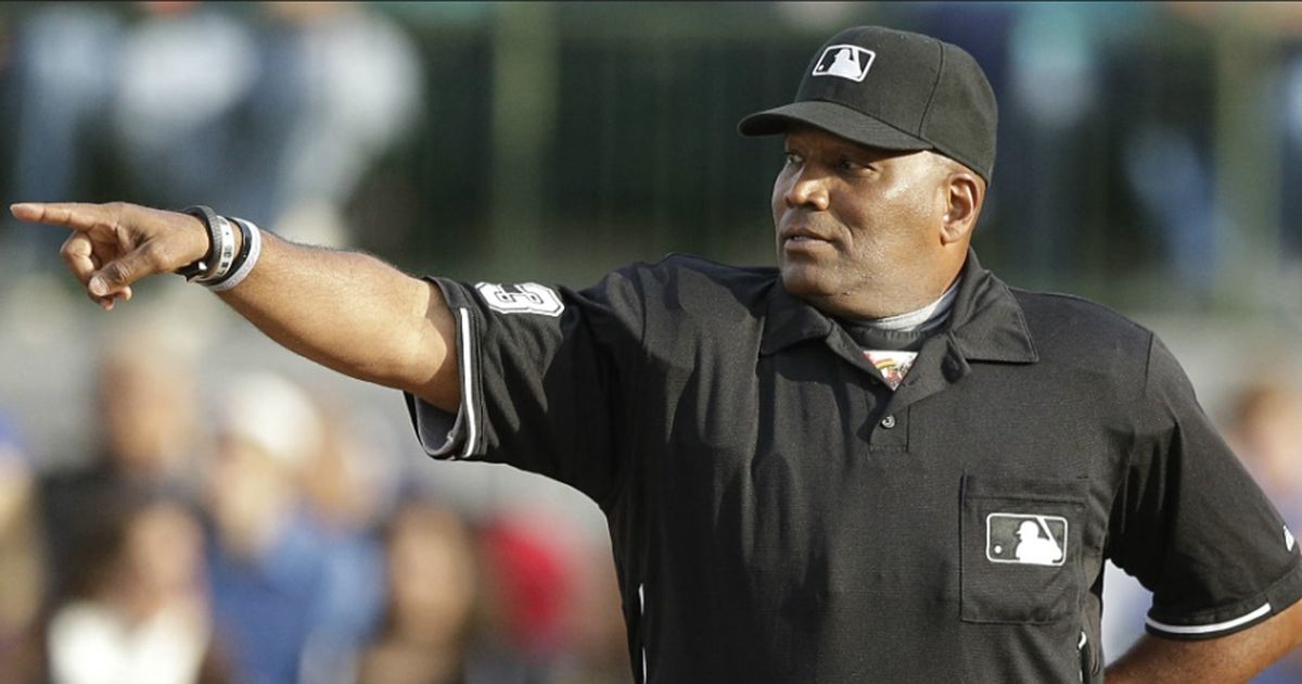 Dos árbitros cubanos de MLB dirigirán el juego de los Rays