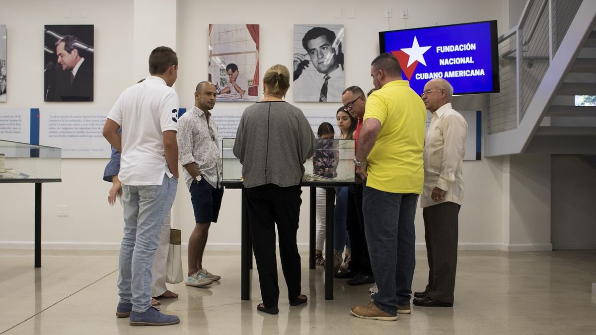 Rinden homenaje a Jorge Mas Canosa tras 20 años de su muerte