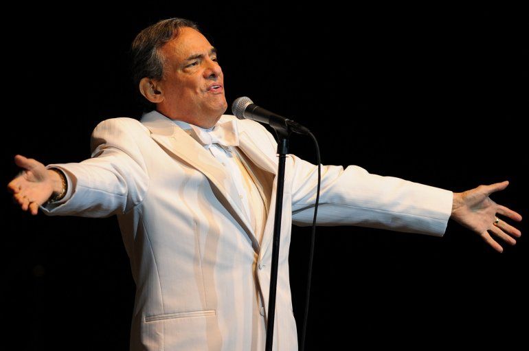 Hijo de José José lanza advertencia a su hermana Sara