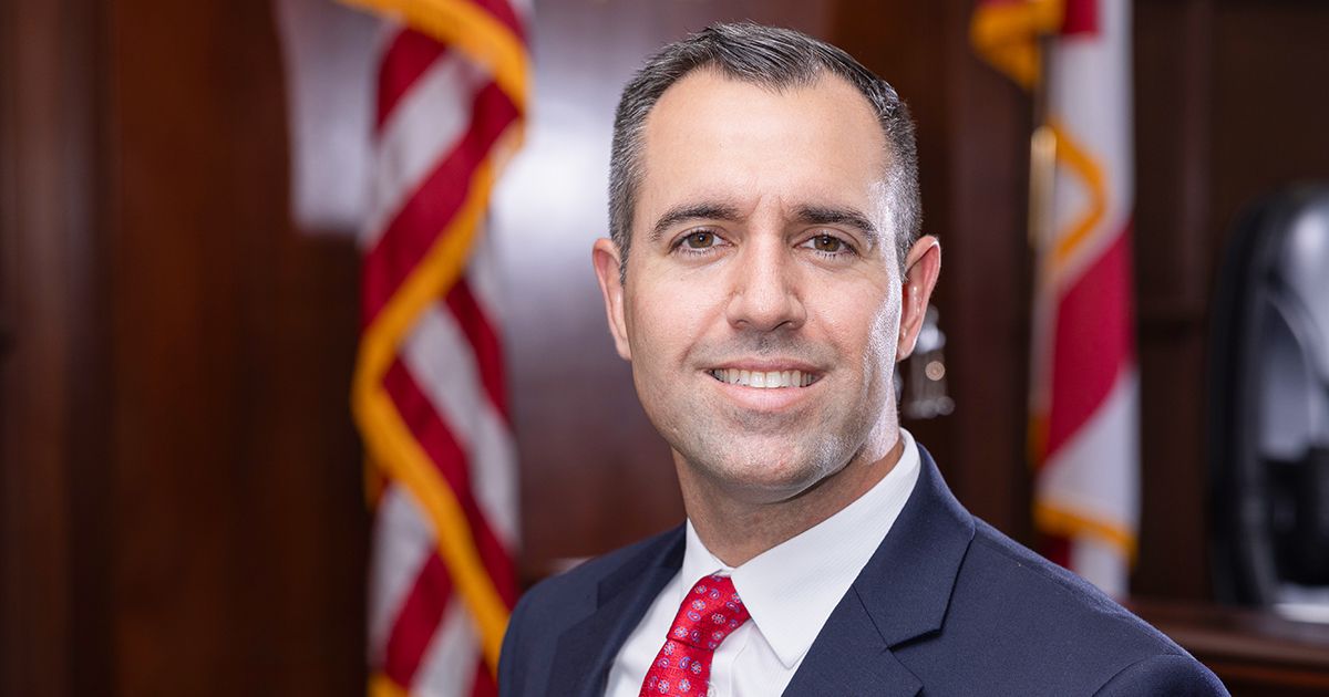 Fernández-Barquín busca reelección al frente de las cortes en Miami-Dade