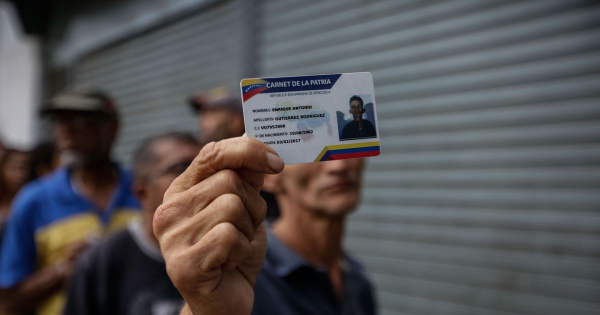 El carnet de la patria consolida el anhelo de control del chavismo