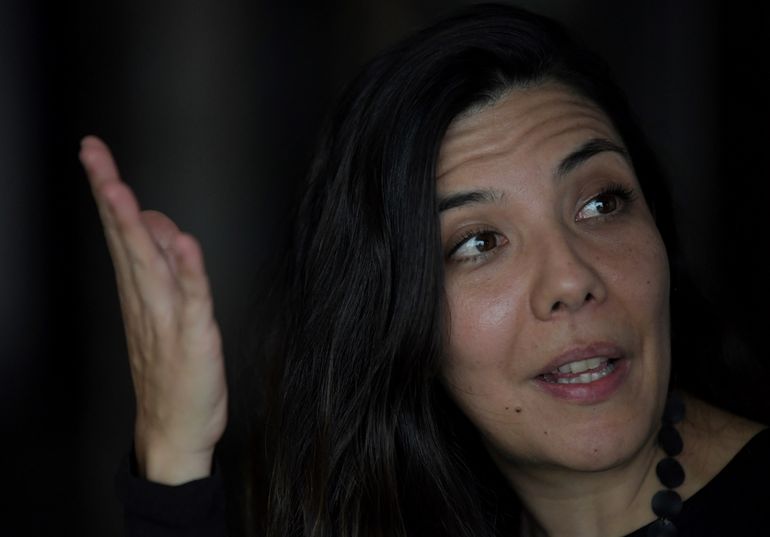 Laura Mora, de víctima de la guerra en Colombia a cineasta épicopunk