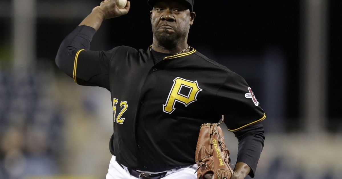 Los Rangers ofrecen contrato a José Contreras