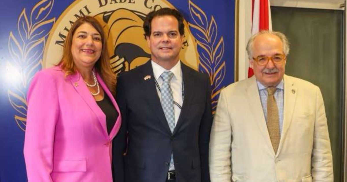 Miami Dade College recibe al embajador de EEUU en Perú en visita de ...