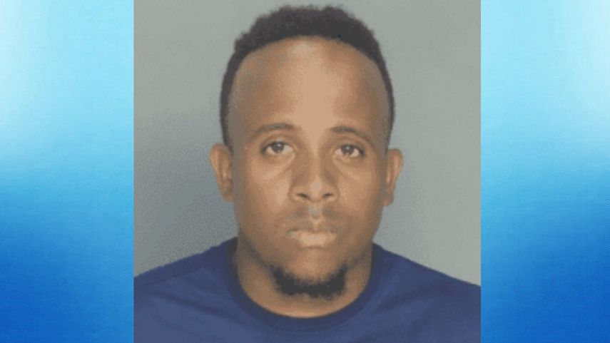 Arrestan a policía de Miami por supuesta violencia doméstica