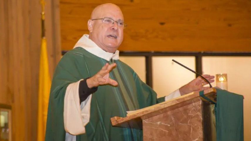 Padre Pedro Freites Romero invita a orar el 25 de julio por la ...