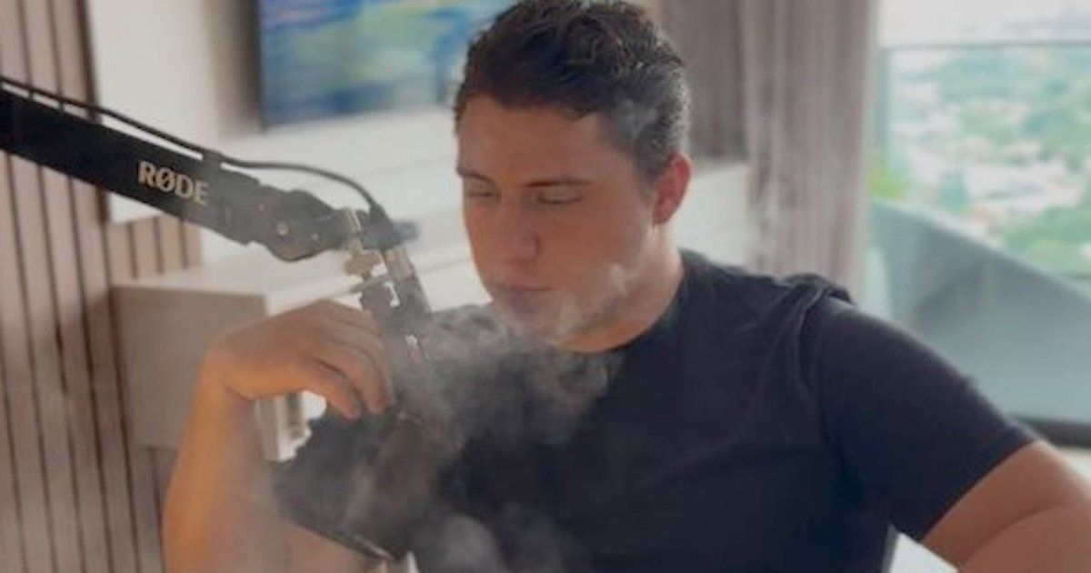 Alejandro Colom, creador digital que transforma estrategias complejas en contenido accesible