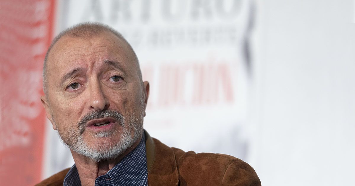 Arturo Pérez-Reverte defiende la lengua de la estupidez