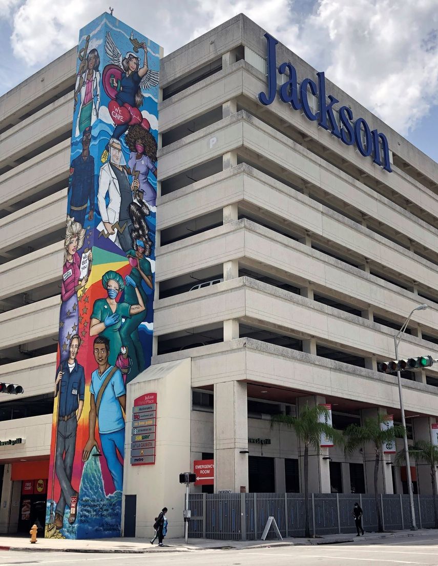 Hospital Jackson anuncia vacunas para residentes de 55 años o más