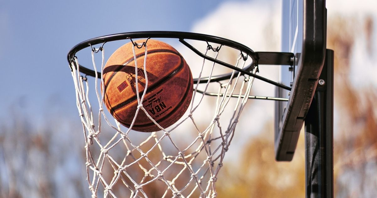 A 84 años del primer partido de baloncesto televisado