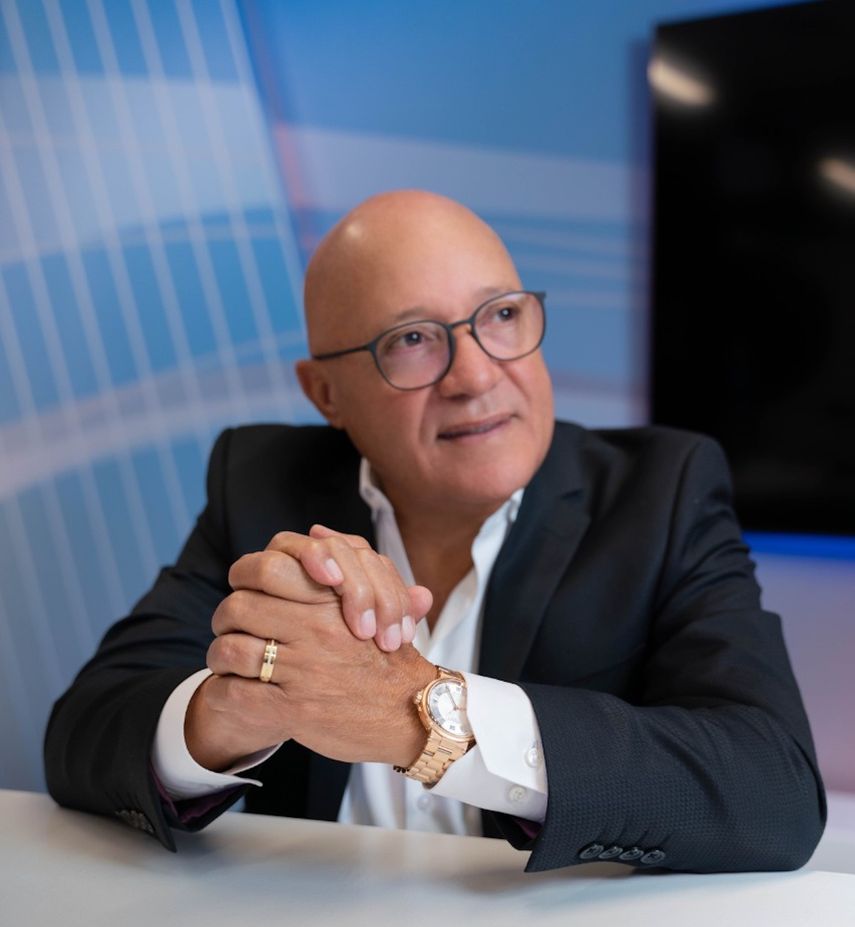 Luis Jardón, el visionario que fundó un centro de cirugía plástica