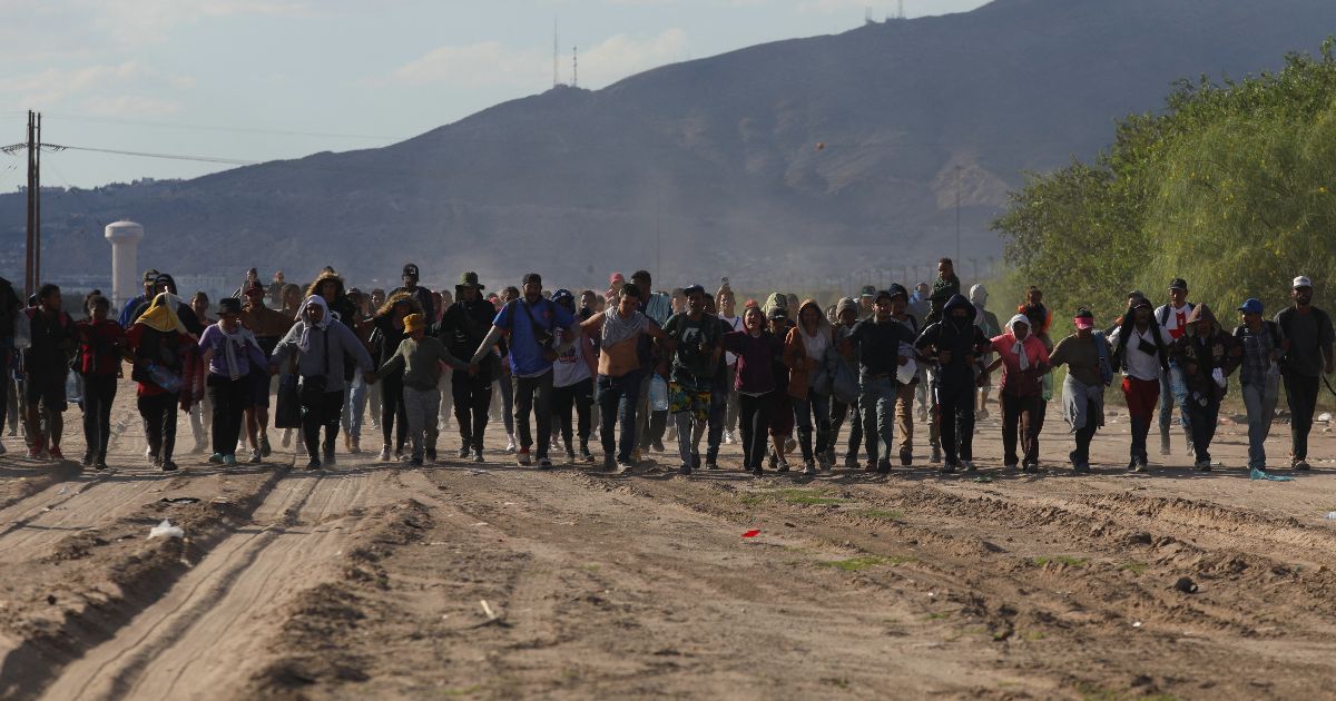 Récord de inmigrantes en EEUU: datos del último año fiscal