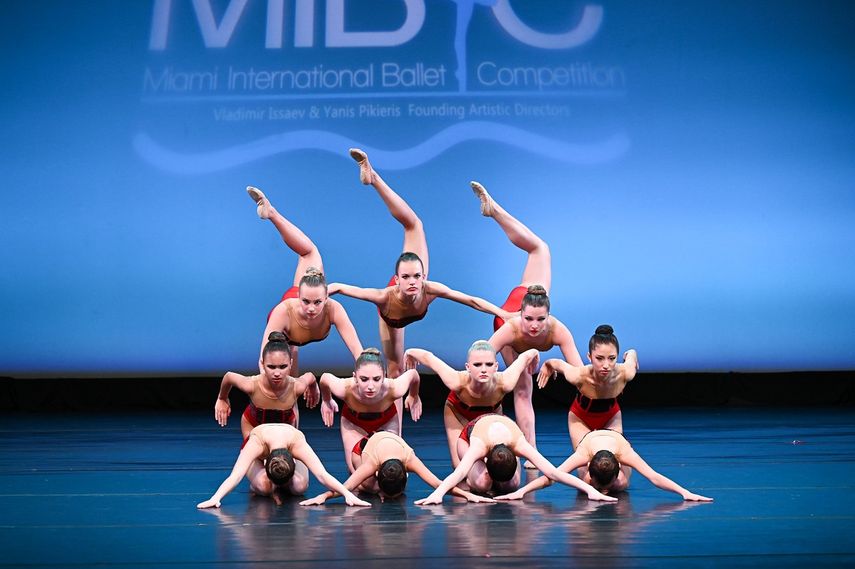 Ganadores de la Competencia Internacional de Ballet de Miami