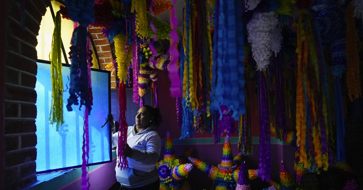 Las piñatas, una tradición de la Navidad en México
