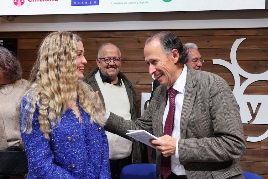 Periodista de DIARIO LAS AMÉRICAS Grethel Delgado recibe premio ...