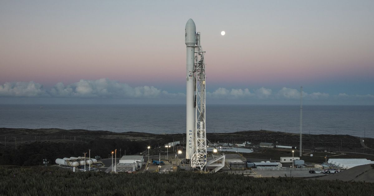 Space X lanza cohete con éxito por primera vez tras explosión de septiembre