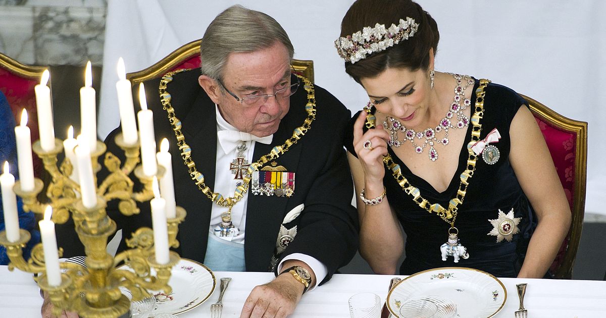 Muere exrey Constantino II de Grecia a los 82 años
