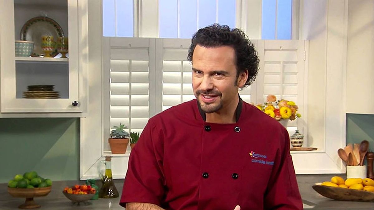 El chef Oropeza digitaliza sus recetas saludables