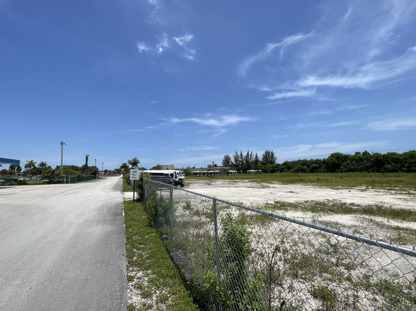 Nuevo ayuntamiento para Hialeah, el diablo está en los detalles