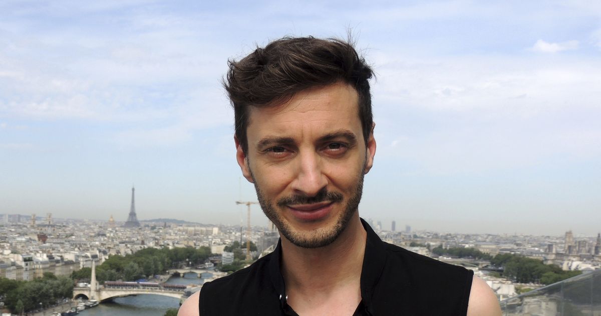 Investigan amenazas contra director artístico de ceremonia de Juegos ...