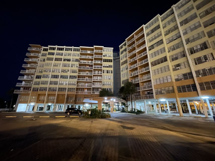 Qué pasó con los condominios desalojados en Miami-Dade hace un año