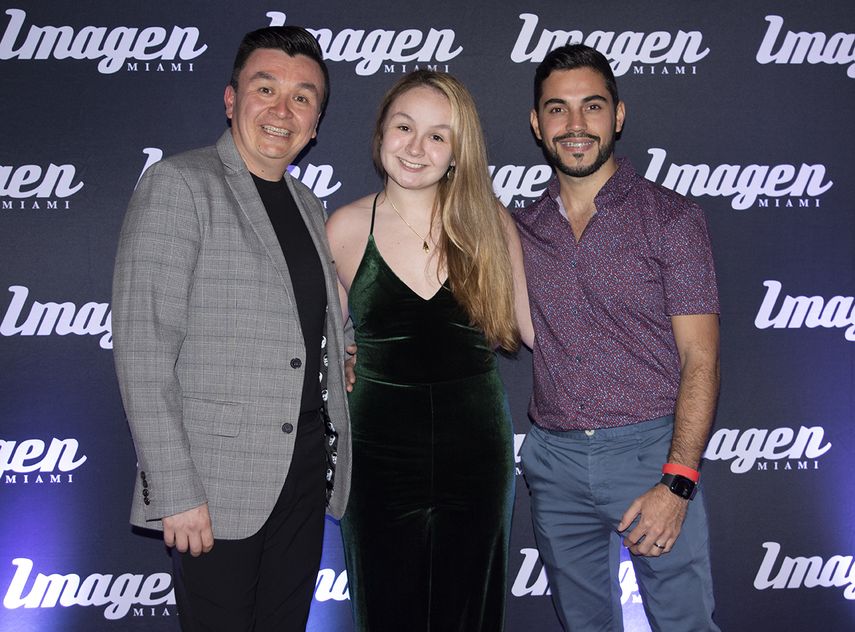 Majida Issa engalana la portada número 14 de la revista Imagen Miami