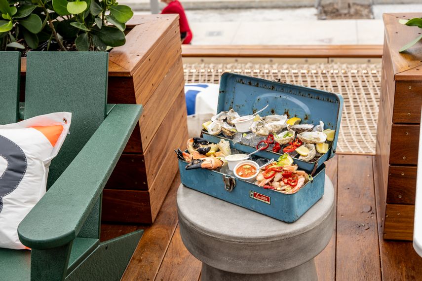 Cinco restaurantes para disfrutar la temporada de stone crabs