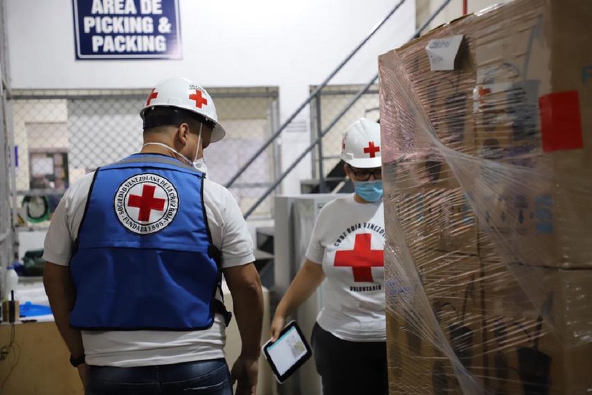 ¿Qué hay detrás de la intervención de la Cruz Roja venezolana?
