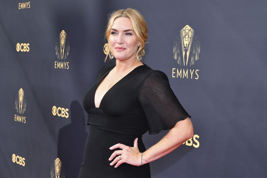 Kate Winslet da palabras de aliento a novel periodista