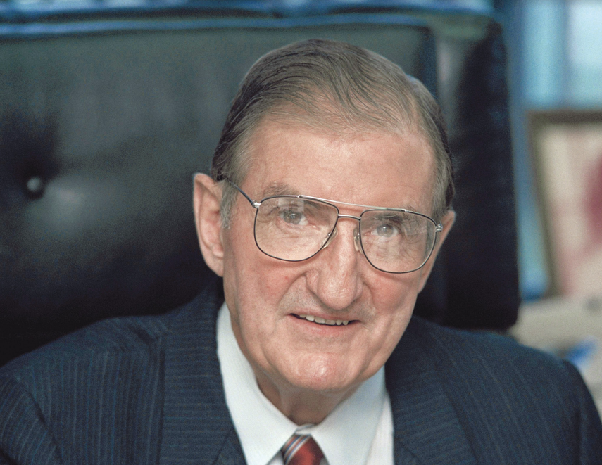 Joe Robbie, el visionario que expandió el football en el sur de Florida