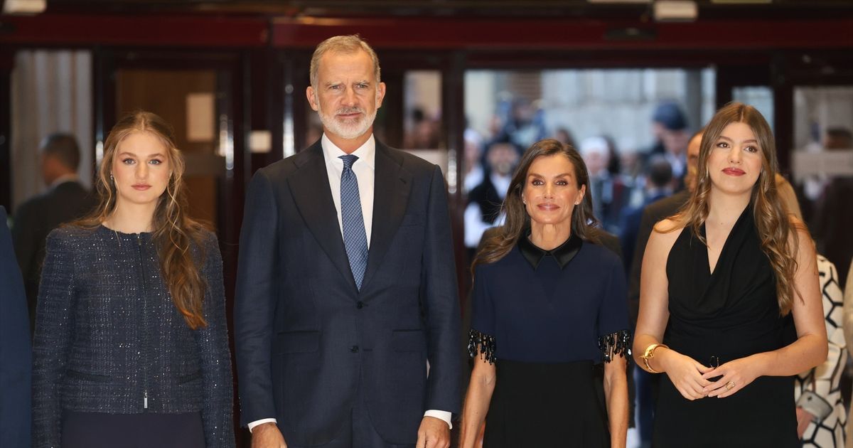 Familia Real de España asiste a concierto con motivo de los Premios ...