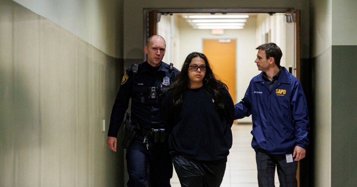 Acusan a padre e hijo de matar a joven embarazada y su novio en Texas