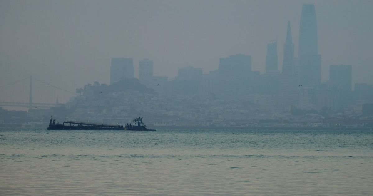 Incendios forestales, calor y humo afectan a California