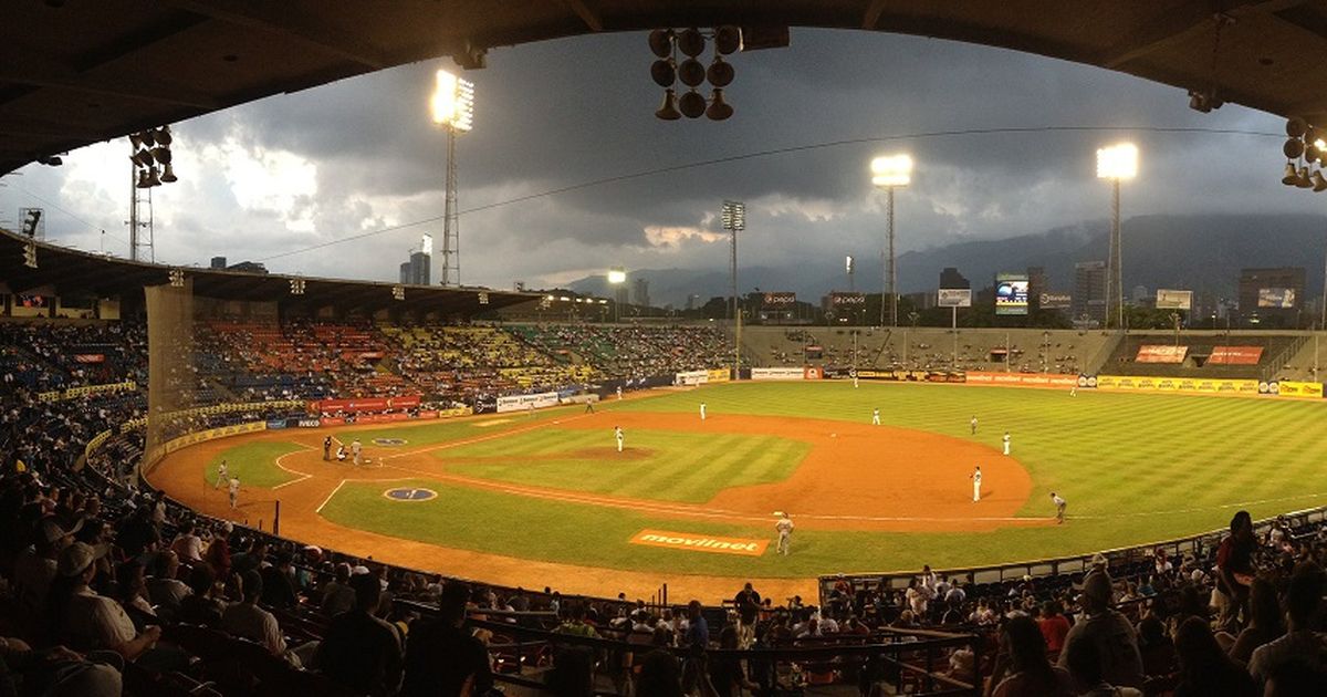 Comienza la Liga Venezolana de Béisbol Profesional