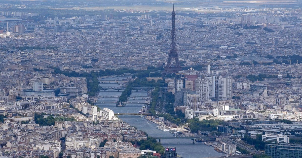 Río Sena en París falla su primera prueba hacia los JJOO