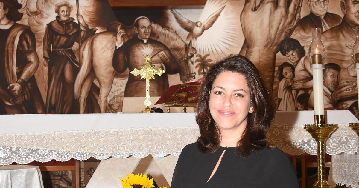 Esther Batista: Regreso a los orígenes del hombre que el castrismo convirtió en caricatura