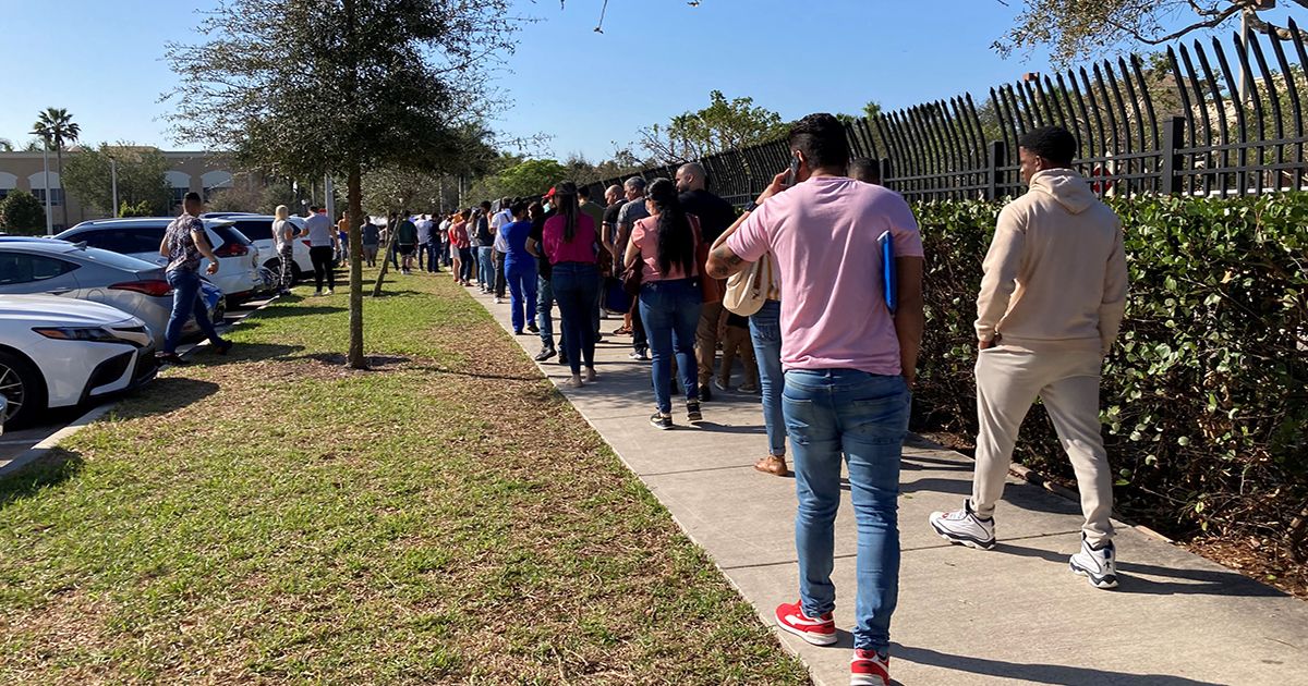 Nueva ley de inmigración en Florida, explicada en 4 puntos