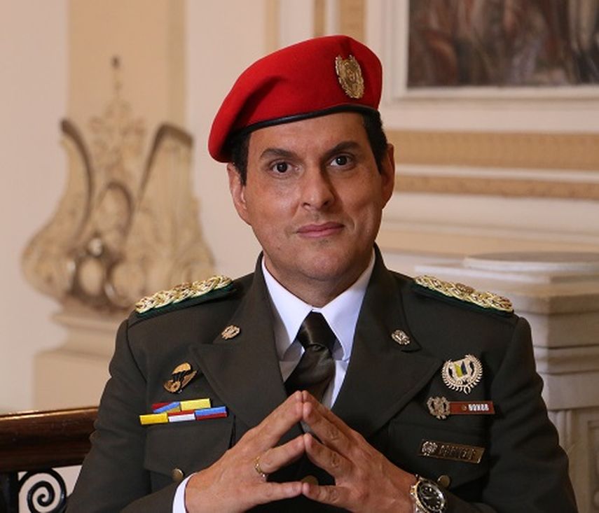Telemundo anuncia nueva programación que incluye serie sobre Hugo Chávez
