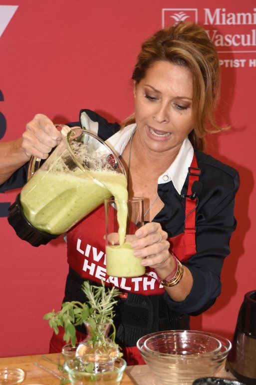 La chef Ingrid Hoffman prepara platos saludables para el corazón
