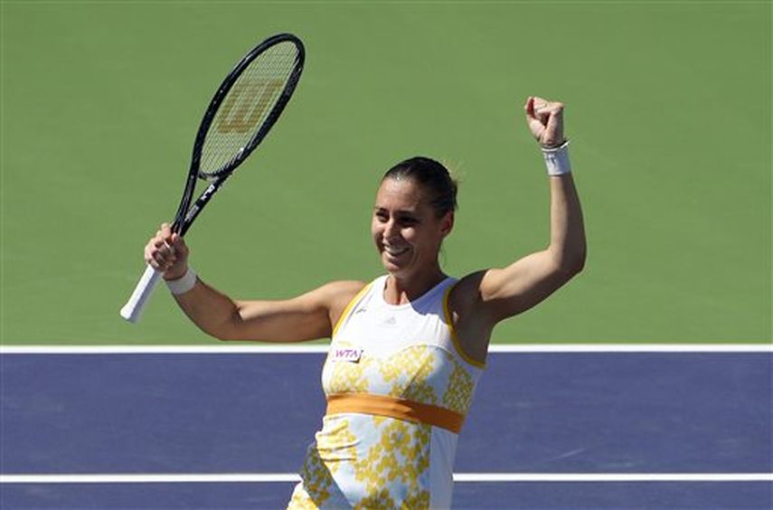 Pennetta se acerca al top ten tras título en Indian Wells