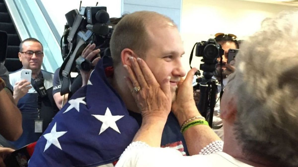 Joshua Holt regresa a casa en Utah: Fue Dios quien me ayudó a superarlo