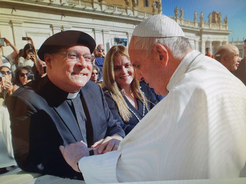 Padre Pedro Freites celebra 40 años de sacerdocio