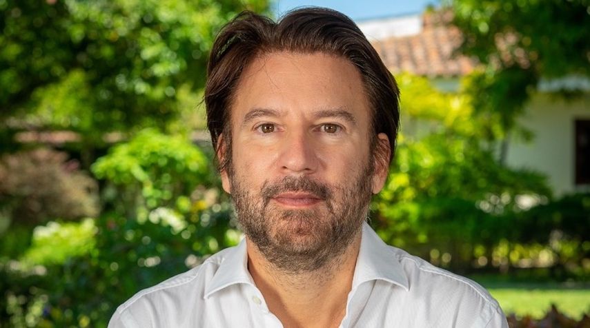 Fernando Poma, a través de la Fundación Renacer, capacita a jóvenes ...