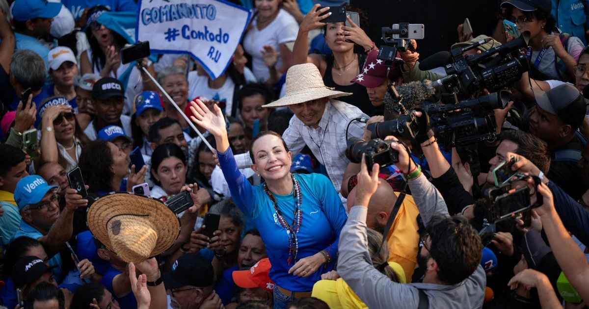 Recorridos de María Corina por Venezuela conmueven las redes sociales