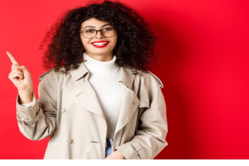 5 gabardinas satinadas para mujer que son tendencia este 2024