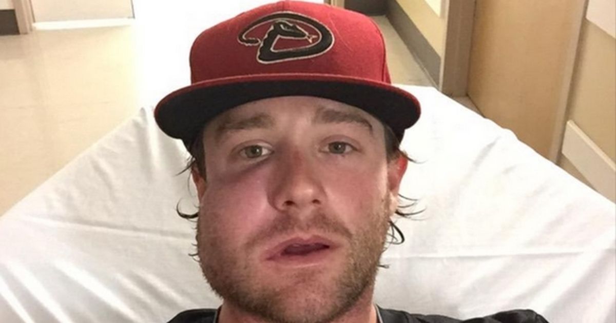 VIDEO: Escalofriantes imágenes del batazo recibido por Archie Bradley ...