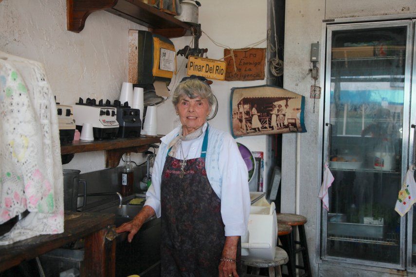 Historia y sabor en Miami: Frutería Los Pinareños