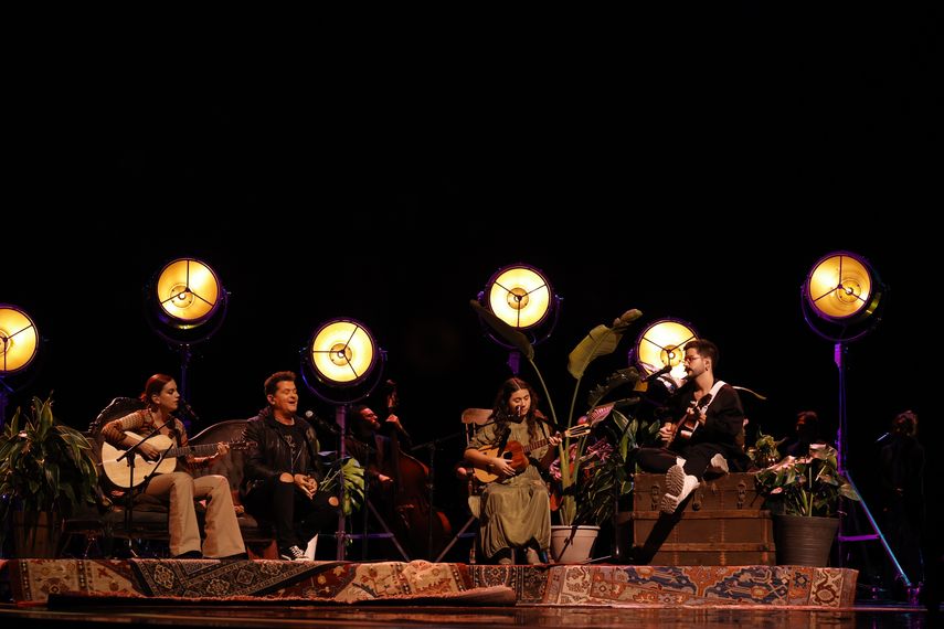 Así ensayan los artistas para los Latin Grammy