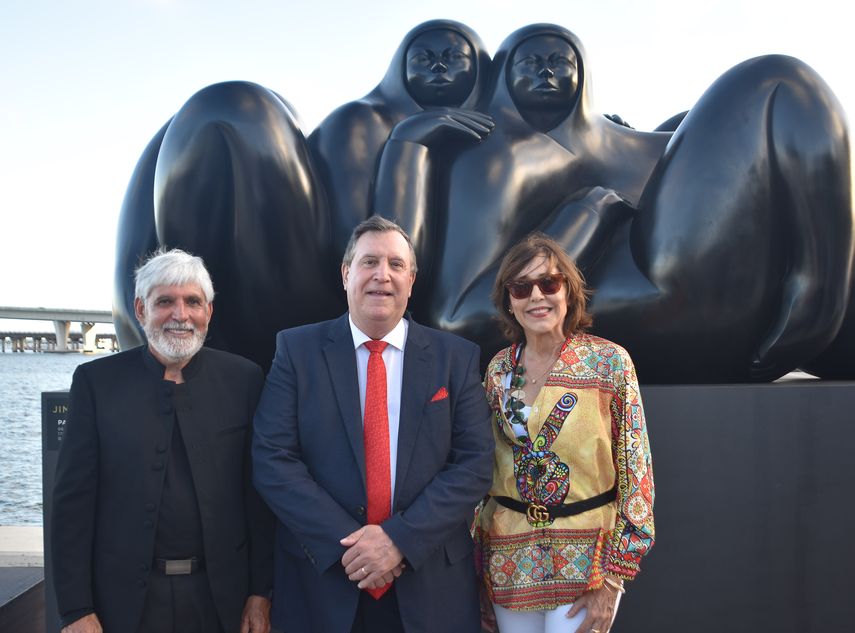 Jiménez Deredia recibe las llaves de la ciudad de Miami