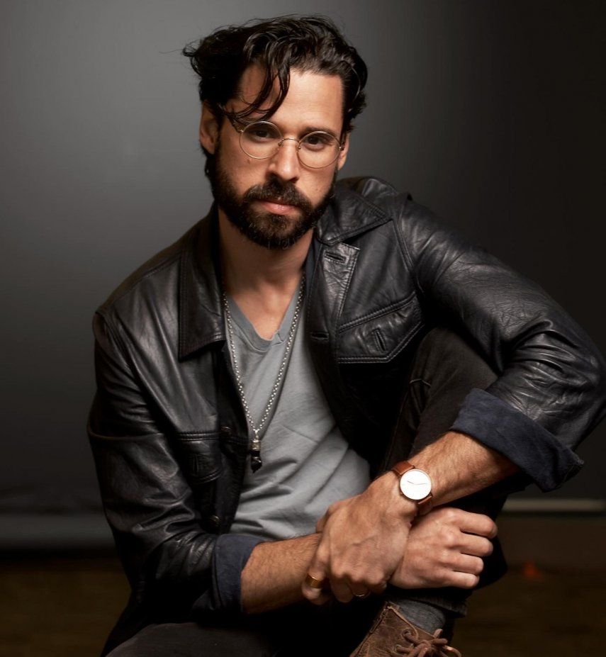 Alejandro Rentería: Estas historias se nutren de la humedad de lo sórdido